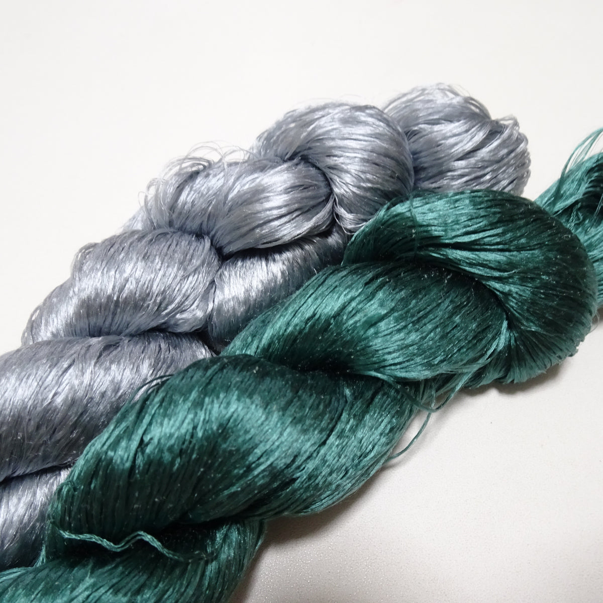 Japanese vintage silk thread 2sets embroidery 8178 – Zelkova Japan